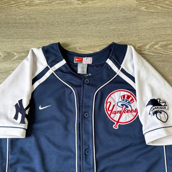 Nike | Shirts & Tops | Vintage Nike Team New York Yankees Derek Jeter 2 ...